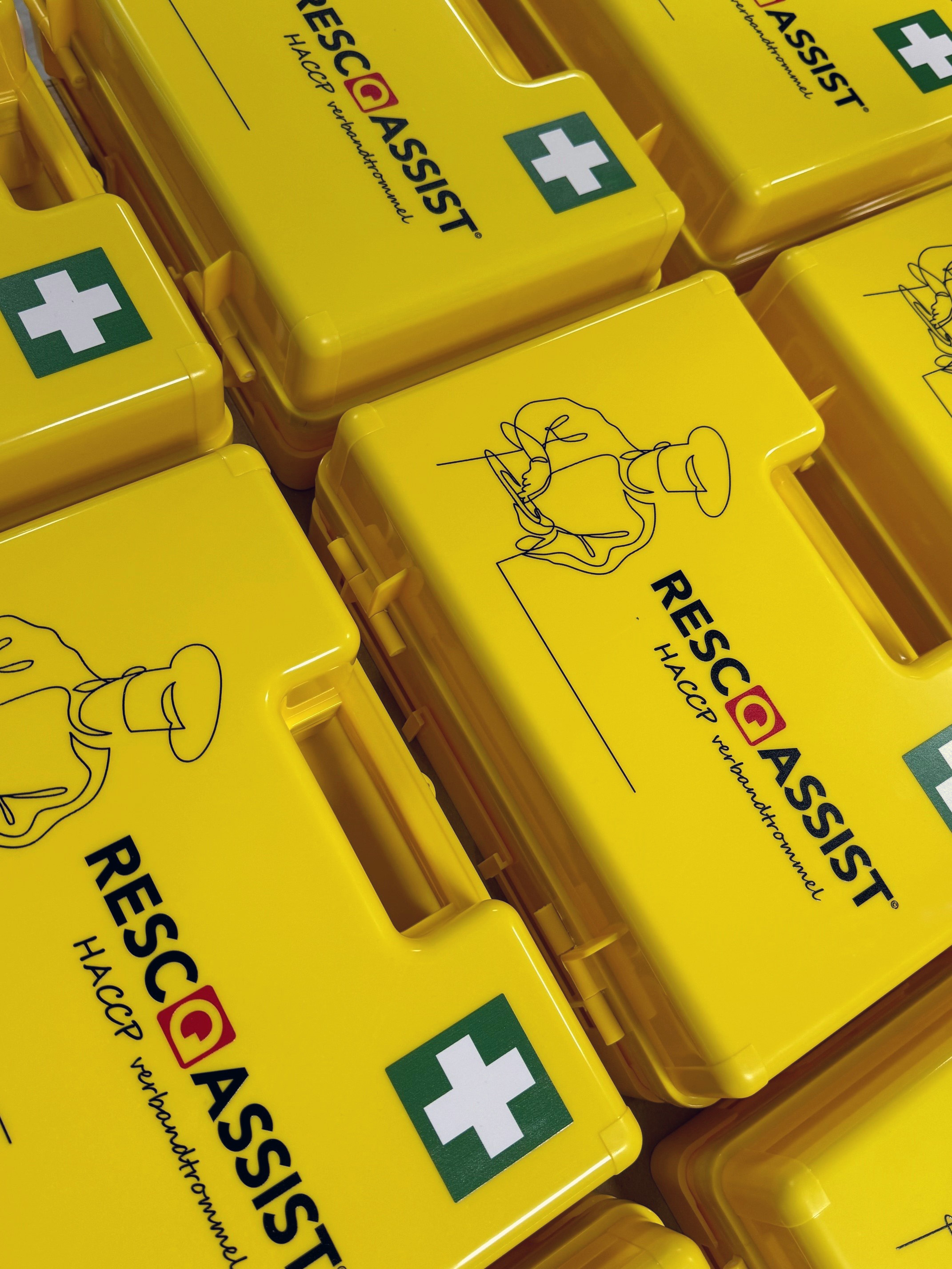 Production Automation for First Aid Kits with OMRON Cobot