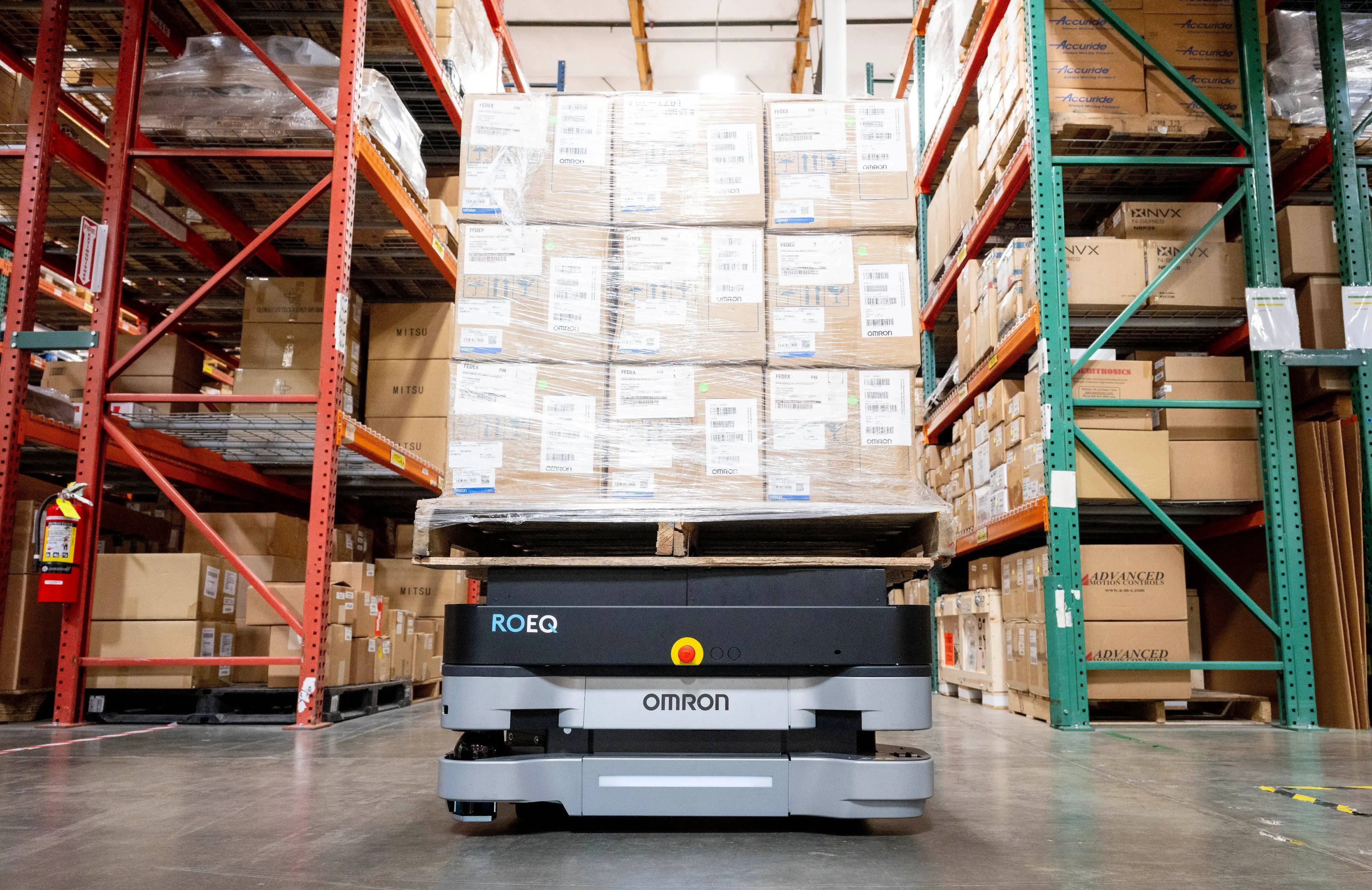 MD-650/900 Autonomous Mobile Robots | OMRON Robotics