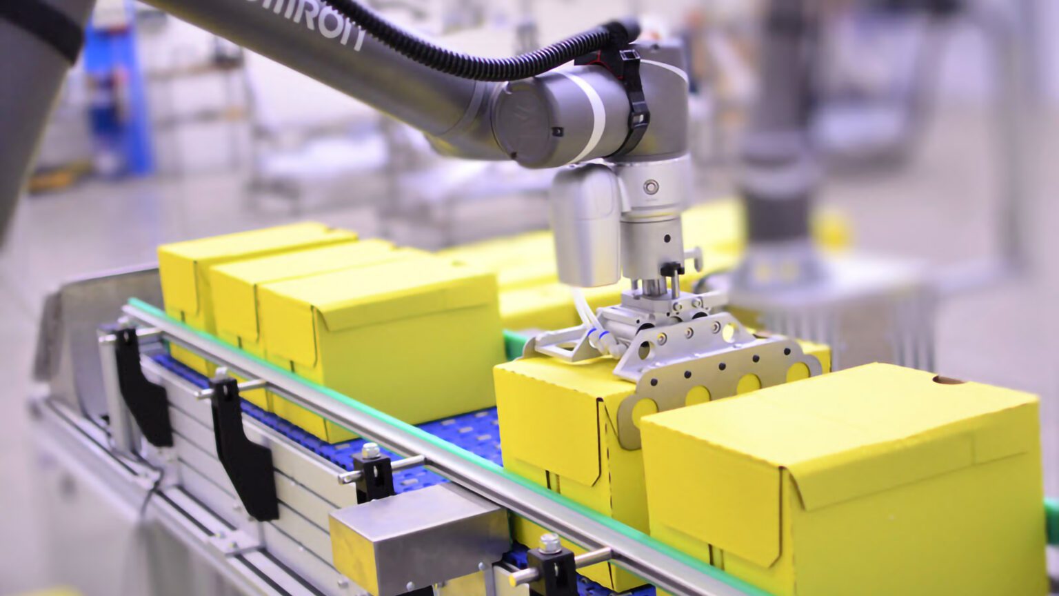 TM S Series Collaborative Robots | OMRON Robotics