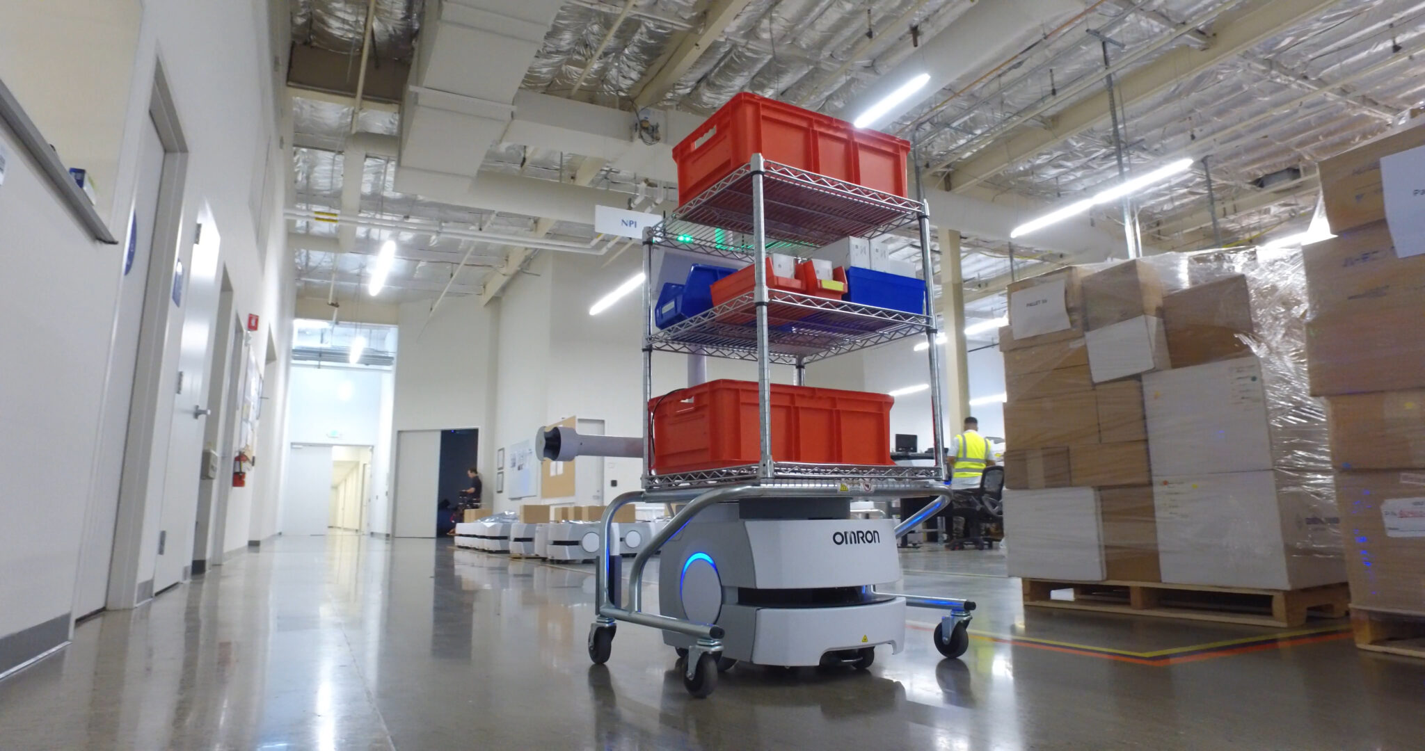 LD Series Autonomous Mobile Robots | OMRON Robotics