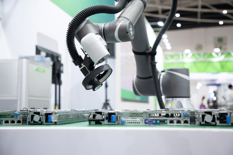 Robots for Quality Inspection | OMRON Robotics