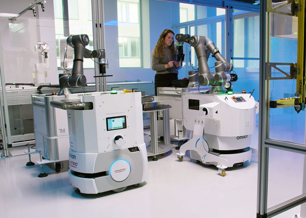 Medical Manufacturing Robots | OMRON Robotics